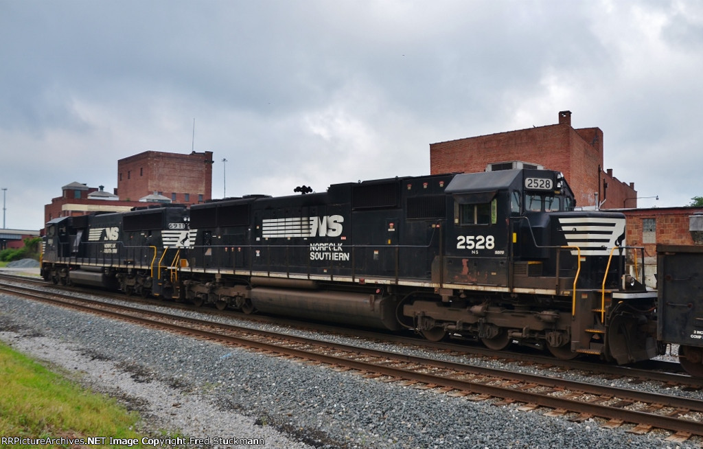 NS 2528